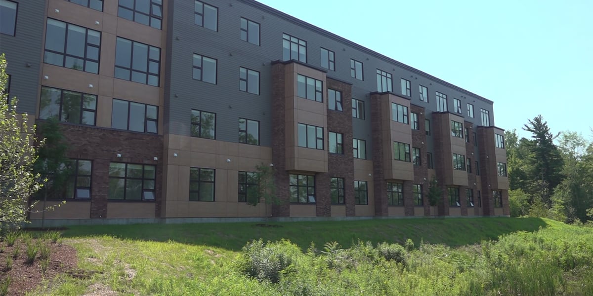 UVM Health Network opens 2nd apartment building for workers UVM Health Network opens 2nd apartment building for workers