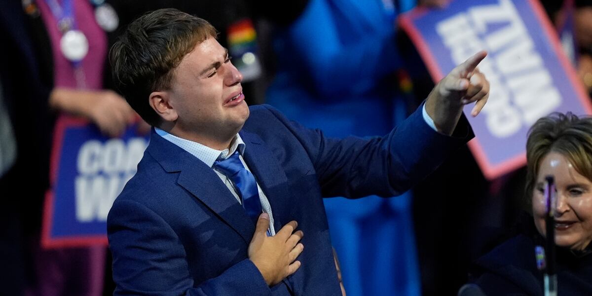 ‘That’s my dad!’: Gus Walz tearfully cheered on his father as he ... ‘That’s my dad!’: Gus Walz tearfully cheered on his father as he ...