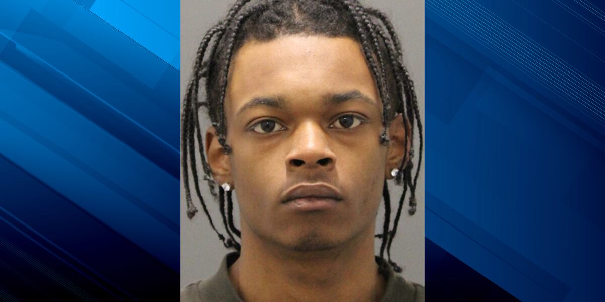 Burlington teen charged with attempted murder in downtown shooting Burlington teen charged with attempted murder in downtown shooting